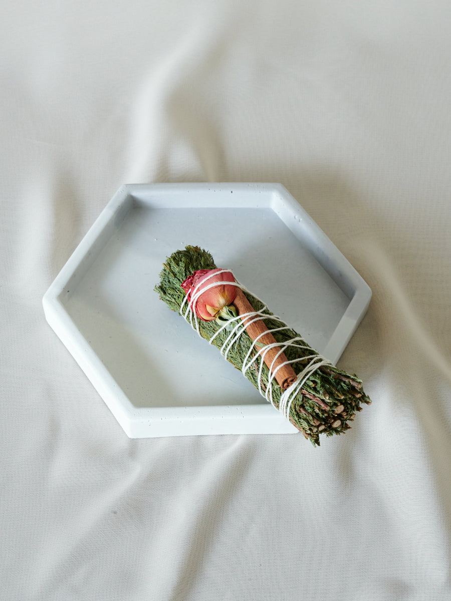 Good Vibrations Rose, Cinnamon & Cedar Smoke Stick – Ritual Stems